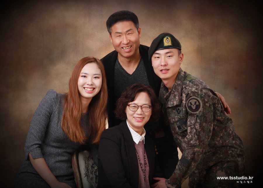 부모님과 함께 가족사진 찍어보세요 구리가족사진 햇쌀가게 행복의 시작은 집밥 수향미 백진주 경기미 햅쌀로~